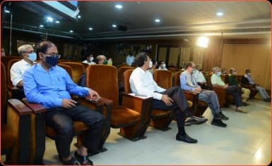 IIT guwahathi+teksacademy-The best software training institute person